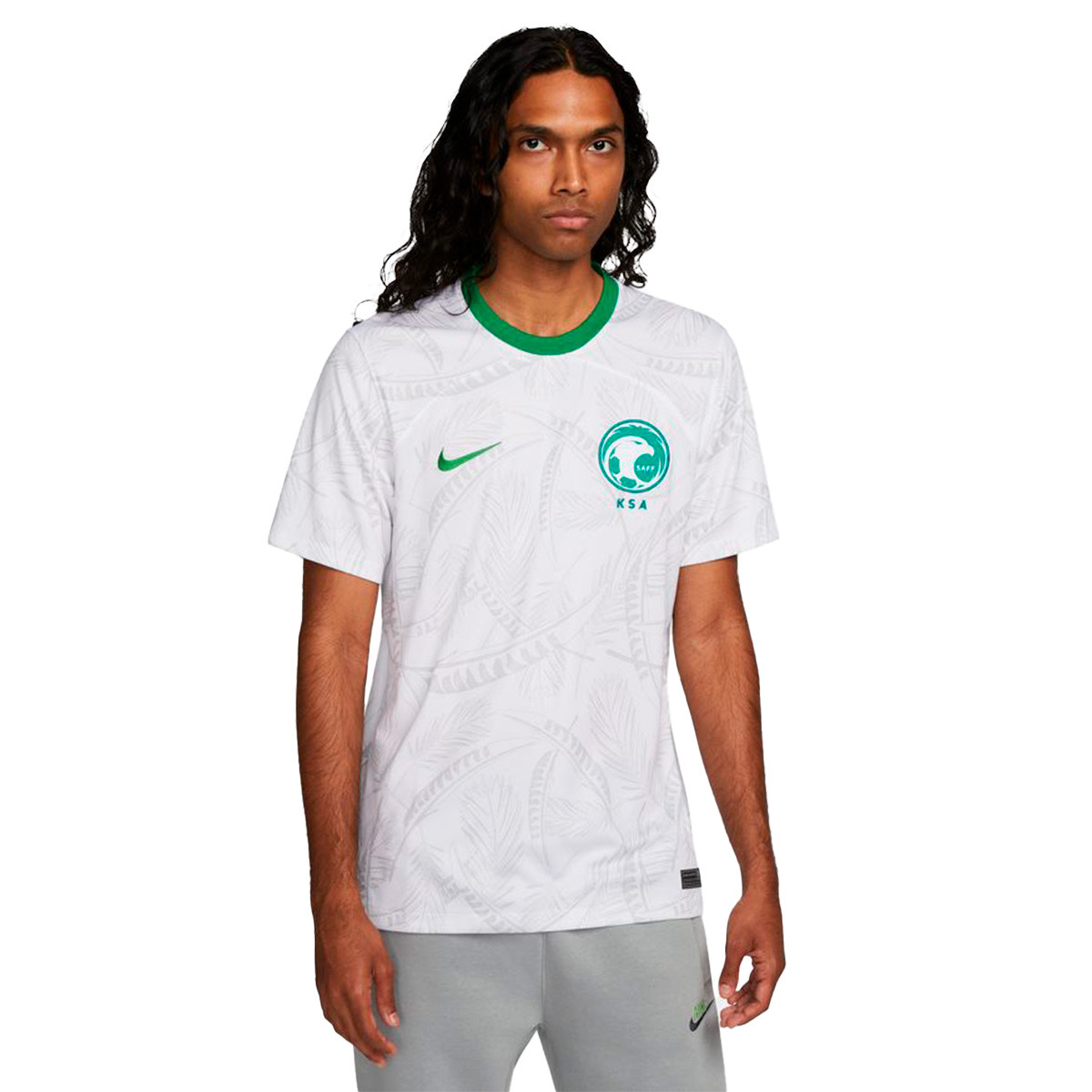 Maglia Nike Arabia a Divisa Stadium Mondiale Qatar 2022 White-Apple ...