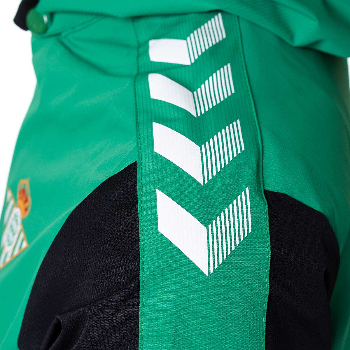 Chaqueta Hummel Real Betis Balompié Training 2022-2023 Niño Jelly Bean ...