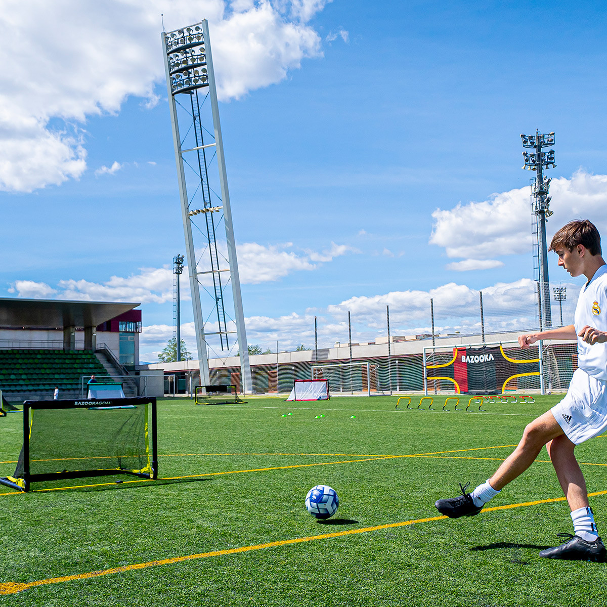 Bazooka Goal Multipurpose Goal PVC (120 x 75) Blue-White - Fútbol Emotion