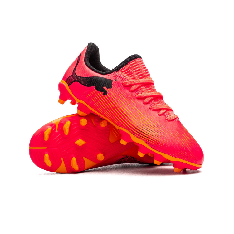 Bota de fútbol Puma Future 7 Play FG/AG Niño Sunset Glow-Black-Sun ...
