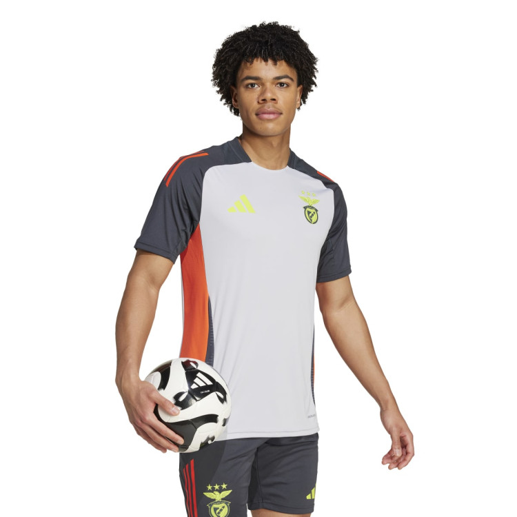Jersey adidas SLB Benfica Training 2024-2025 Lgh Solid Grey-Semi Solar ...