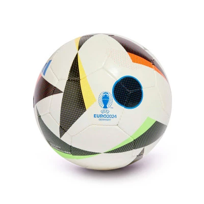 Balones oficiales de la Eurocopa. Balón de la Euro de selecciones ...