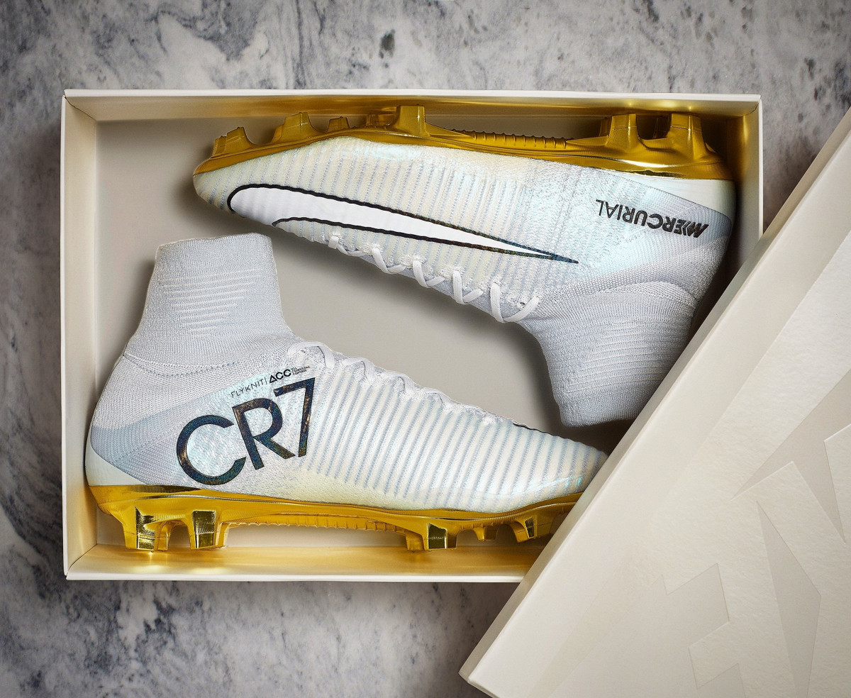 Las botas de oro de Cristiano Ronaldo - Blogs - Fútbol Emotion