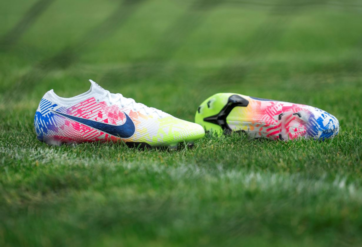 Nuevas Nike Mercurial Jogo Prismatico by Neymar Jr. - Blogs - Fútbol ...