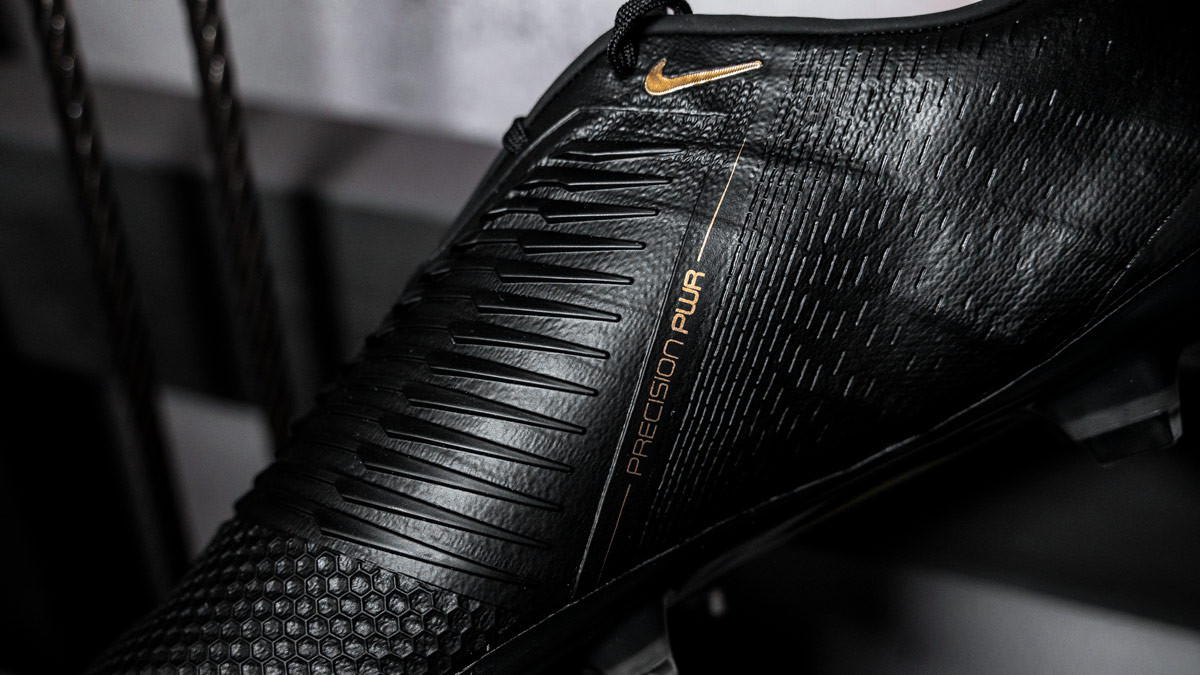 ¿Quién dijo lujo? Nuevo “Black Lux Pack” de Nike - Blogs - Fútbol Emotion