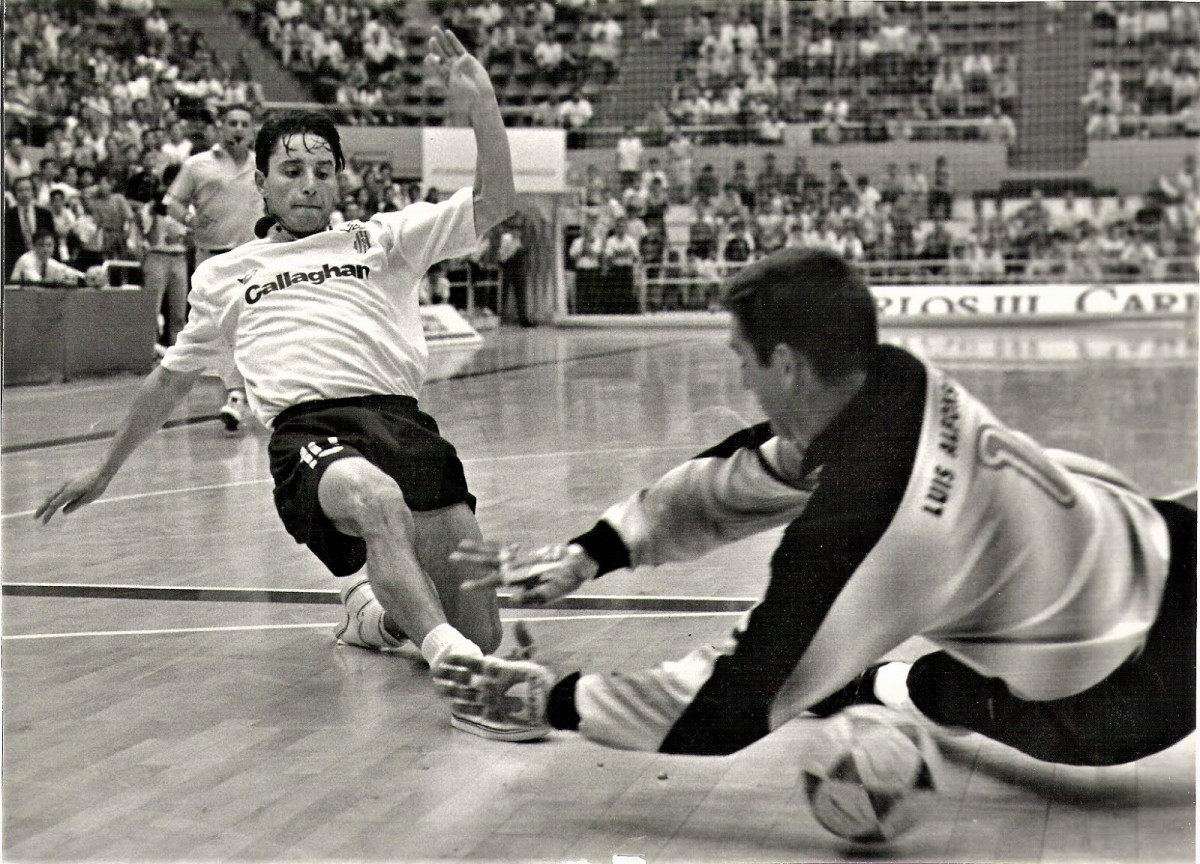 A história do Futsal e as suas origens - Blogs - Fútbol Emotion