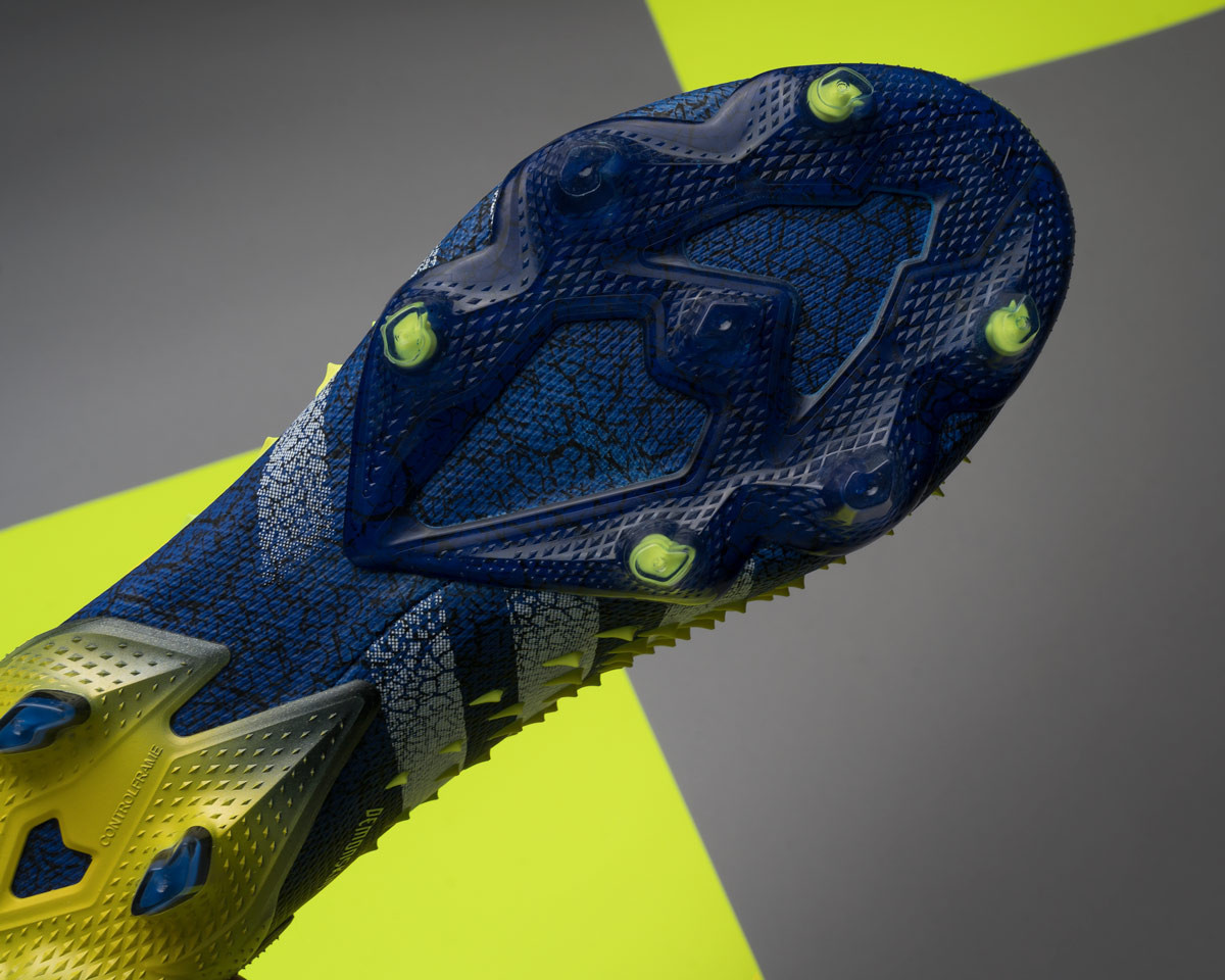 Predator Edge vs Predator Freak - Blogs - Fútbol Emotion