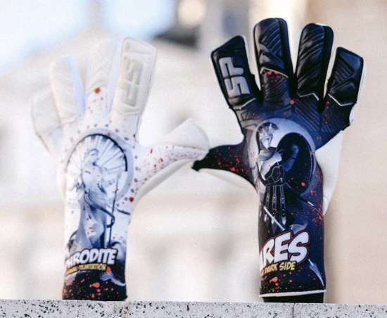 Nuevos guantes SP para Dani Cardenas - Blogs - Fútbol Emotion