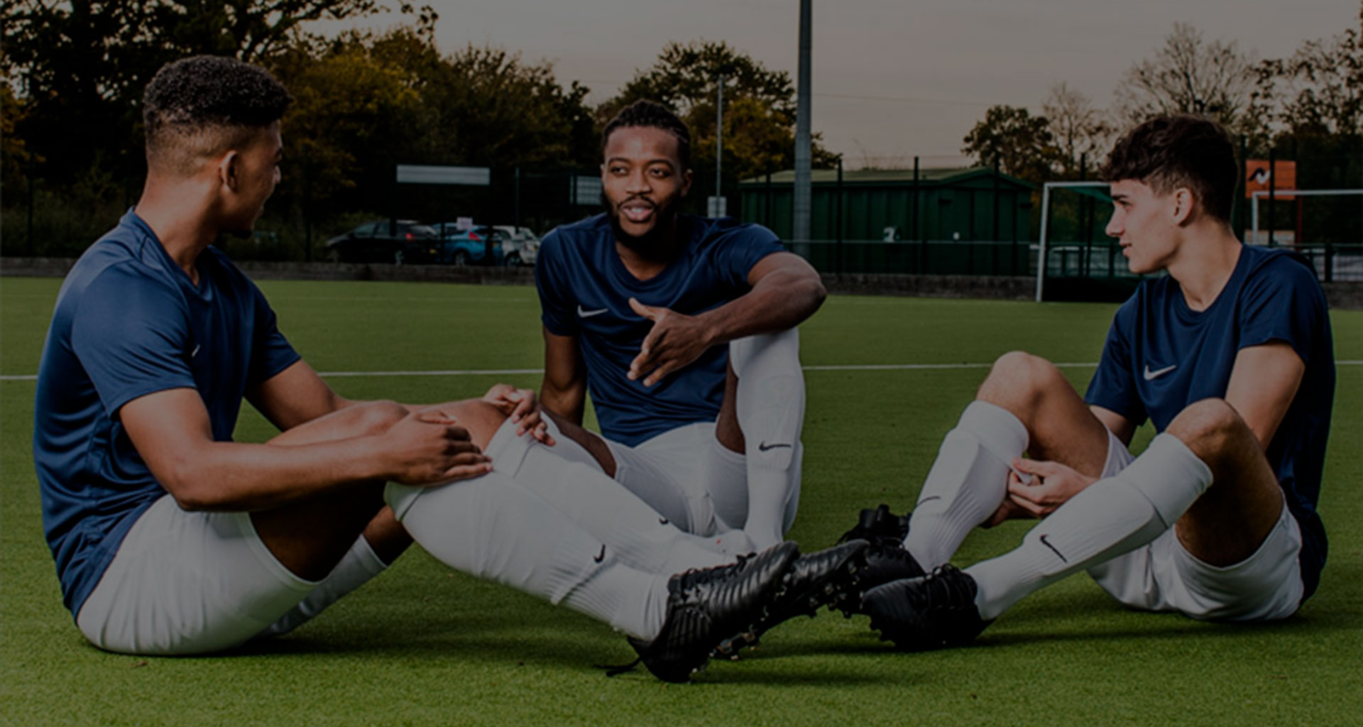 Camisetas y equipaciones de fútbol personalizadas. Diseña tu equipación ...